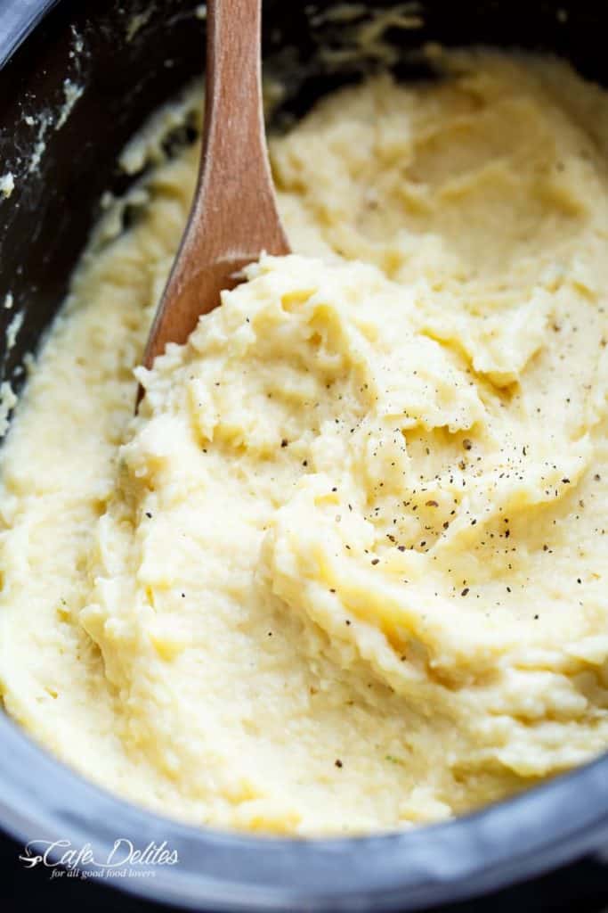 Creamy Slow Cooker Mashed Potatoes - Cafe Delites