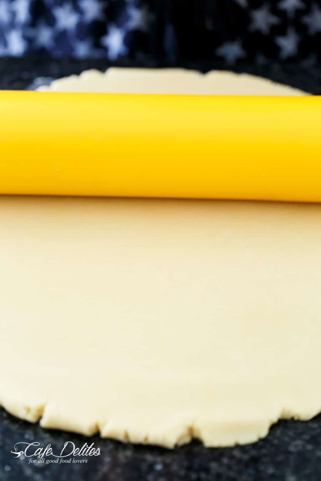 Christmas Sugar Cookies Recipe - Cafe Delites