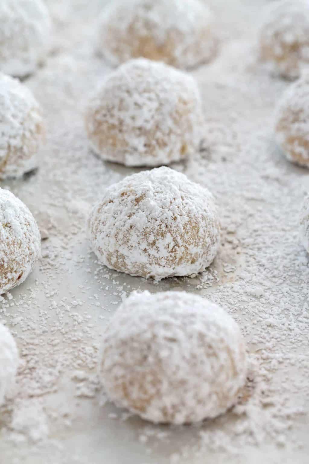 Snowball Cookies - Cafe Delites